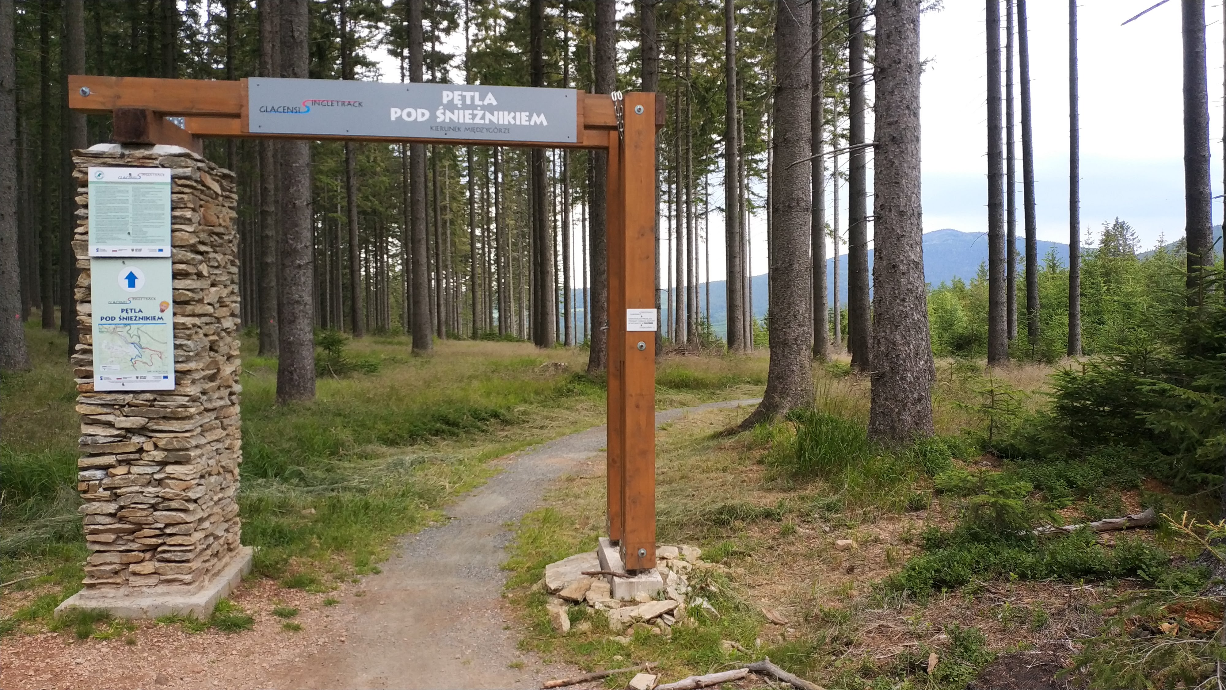 Loop under Śnieżnik | Singletrack Glacensis